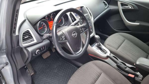 Pelēks Opel Astra 2010 Viļņa, ar dzinēja tilpumu 1.60 L un nobraukumu 129 tūkst. km par 4900 €, foto 9 vietnē AUTOMOTO.COM.LV