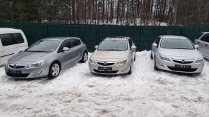 Grey Opel Astra 2010 in Vilnius, with an engine capacity of 1.60 L and mileage of 142 thousand km for 4900 €, photo 33 on AUTOMOTO.COM.LV