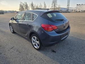 Pelēks Opel Astra 2010 Marijampole, ar dzinēja tilpumu 1.40 L un nobraukumu 216 tūkst. km par 2450 €, foto 6 vietnē AUTOMOTO.COM.LV