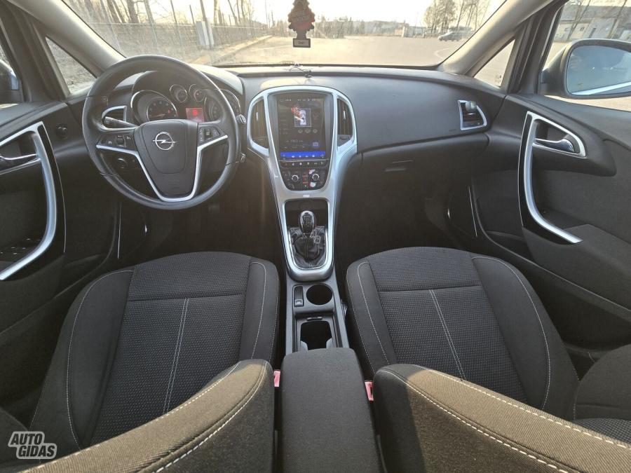Pelēks Opel Astra 2010 Marijampole, ar dzinēja tilpumu 1.40 L un nobraukumu 216 tūkst. km par 2450 €, foto 14 vietnē AUTOMOTO.COM.LV