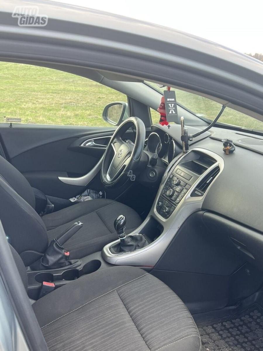 Pelēks Opel Astra 2010 Utena, ar dzinēja tilpumu 2.00 L un nobraukumu 224 tūkst. km par 1850 €, foto 11 vietnē AUTOMOTO.COM.LV