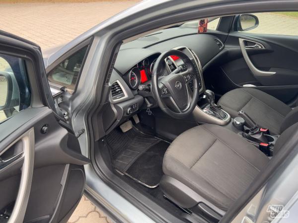 Pelēks Opel Astra 2010 Viļņa, ar dzinēja tilpumu 1.60 L un nobraukumu 108 tūkst. km par 4950 €, foto 10 vietnē AUTOMOTO.COM.LV