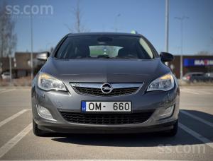 Pelēks Opel Astra 2010 Jelgava, ar dzinēja tilpumu 1.70 L un nobraukumu 0 tūkst. km par 4350 €, foto 6 vietnē AUTOMOTO.COM.LV