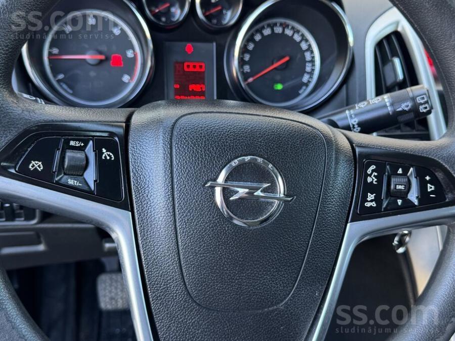 Pelēks Opel Astra 2010 Jelgava, ar dzinēja tilpumu 1.70 L un nobraukumu 0 tūkst. km par 4350 €, foto 15 vietnē AUTOMOTO.COM.LV