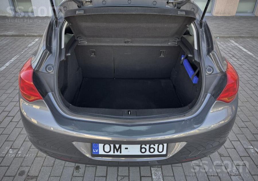 Pelēks Opel Astra 2010 Jelgava, ar dzinēja tilpumu 1.70 L un nobraukumu 0 tūkst. km par 4350 €, foto 17 vietnē AUTOMOTO.COM.LV