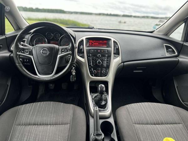 Pelēks Opel Astra 2010 Telšiai, ar dzinēja tilpumu 1.30 L un nobraukumu 224 tūkst. km par 2600 €, foto 4 vietnē AUTOMOTO.COM.LV