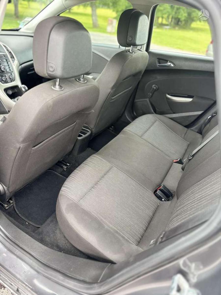 Pelēks Opel Astra 2010 Telšiai, ar dzinēja tilpumu 1.30 L un nobraukumu 224 tūkst. km par 2600 €, foto 8 vietnē AUTOMOTO.COM.LV