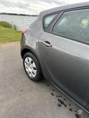 Pelēks Opel Astra 2010 Telšiai, ar dzinēja tilpumu 1.30 L un nobraukumu 224 tūkst. km par 2600 €, foto 9 vietnē AUTOMOTO.COM.LV