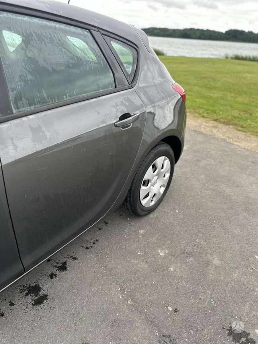 Pelēks Opel Astra 2010 Telšiai, ar dzinēja tilpumu 1.30 L un nobraukumu 224 tūkst. km par 2600 €, foto 12 vietnē AUTOMOTO.COM.LV