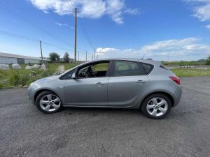 Pelēks Opel Astra 2010 Kauņa, ar dzinēja tilpumu 1.69 L un nobraukumu 217 tūkst. km par 3000 €, foto 3 vietnē AUTOMOTO.COM.LV