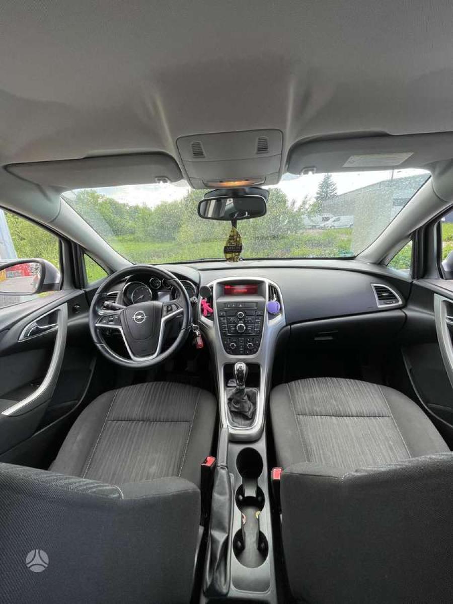 Pelēks Opel Astra 2010 Kauņa, ar dzinēja tilpumu 1.69 L un nobraukumu 217 tūkst. km par 3000 €, foto 11 vietnē AUTOMOTO.COM.LV