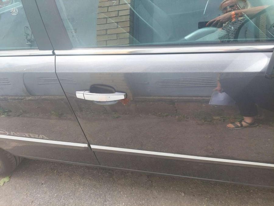 Pelēks Opel Astra 2010 Šauļi, ar dzinēja tilpumu 1.25 L un nobraukumu 270 tūkst. km par 1800 €, foto 6 vietnē AUTOMOTO.COM.LV