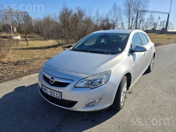 Pelēks Opel Astra 2010 Rīga, ar dzinēja tilpumu 2.00 L un nobraukumu 250 tūkst. km par 3900 €, foto 1 vietnē AUTOMOTO.COM.LV