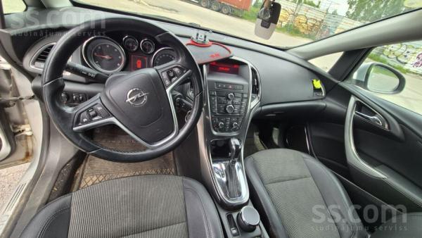 Pelēks Opel Astra 2010 Rīga, ar dzinēja tilpumu 2.00 L un nobraukumu 250 tūkst. km par 3900 €, foto 8 vietnē AUTOMOTO.COM.LV