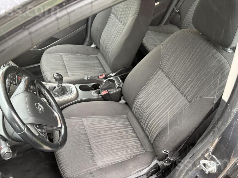 Pelēks Opel Astra 2010 Bauska, ar dzinēja tilpumu 1.70 L un nobraukumu 270 tūkst. km par 3500 €, foto 11 vietnē AUTOMOTO.COM.LV