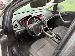 Pelēks Opel Astra 2010 Bauska, ar dzinēja tilpumu 1.70 L un nobraukumu 270 tūkst. km par 3500 €, foto 12 vietnē AUTOMOTO.COM.LV