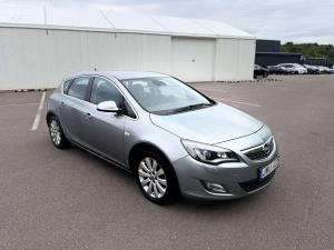 Grey Opel Astra 2010 in Vilnius, with an engine capacity of 1.40 L and mileage of 225 thousand km for 2500 €, photo 4 on AUTOMOTO.COM.LV