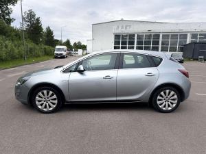 Grey Opel Astra 2010 in Vilnius, with an engine capacity of 1.40 L and mileage of 225 thousand km for 2500 €, photo 8 on AUTOMOTO.COM.LV