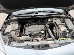 Grey Opel Astra 2010 in Vilnius, with an engine capacity of 1.40 L and mileage of 225 thousand km for 2500 €, photo 17 on AUTOMOTO.COM.LV
