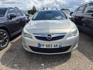 Pelēks Opel Astra 2010 Utena, ar dzinēja tilpumu 1.60 L un nobraukumu 219 tūkst. km par 3400 €, foto 3 vietnē AUTOMOTO.COM.LV