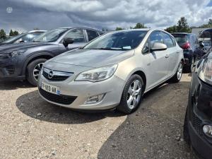 Pelēks Opel Astra 2010 Utena, ar dzinēja tilpumu 1.60 L un nobraukumu 219 tūkst. km par 3400 €, foto 4 vietnē AUTOMOTO.COM.LV