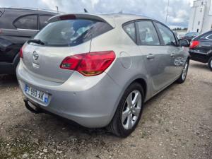 Pelēks Opel Astra 2010 Utena, ar dzinēja tilpumu 1.60 L un nobraukumu 219 tūkst. km par 3400 €, foto 6 vietnē AUTOMOTO.COM.LV