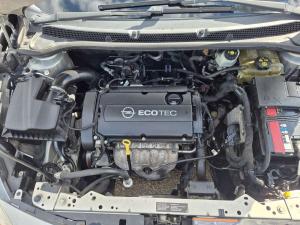 Pelēks Opel Astra 2010 Utena, ar dzinēja tilpumu 1.60 L un nobraukumu 219 tūkst. km par 3400 €, foto 8 vietnē AUTOMOTO.COM.LV