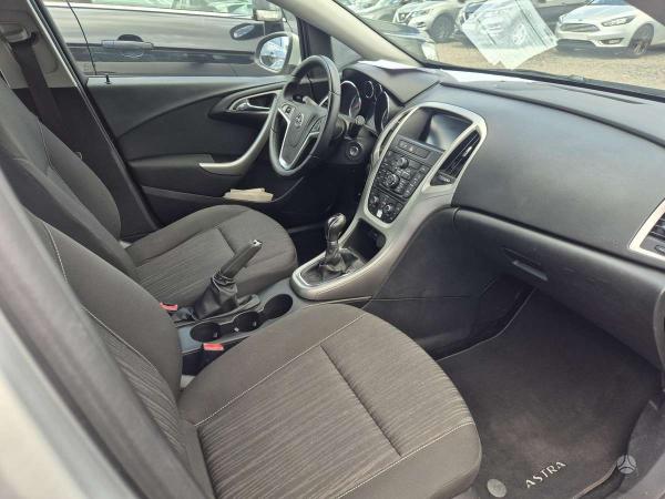 Pelēks Opel Astra 2010 Utena, ar dzinēja tilpumu 1.60 L un nobraukumu 219 tūkst. km par 3400 €, foto 8 vietnē AUTOMOTO.COM.LV