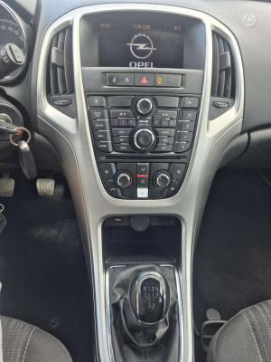 Pelēks Opel Astra 2010 Utena, ar dzinēja tilpumu 1.60 L un nobraukumu 219 tūkst. km par 3400 €, foto 13 vietnē AUTOMOTO.COM.LV