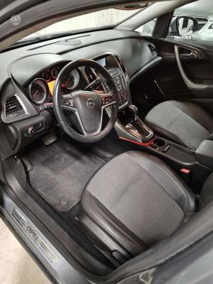 Grey Opel Astra 2010 in Vilnius, with an engine capacity of 1.60 L and mileage of 197 thousand km for 2850 €, photo 36 on AUTOMOTO.COM.LV
