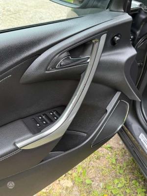 Grey Opel Astra 2010 in Vilkaviskis, with an engine capacity of 1.36 L and mileage of 191 thousand km for 2900 €, photo 19 on AUTOMOTO.COM.LV