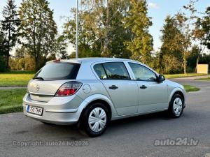 Pelēks Opel Astra 2010 Tartu, ar dzinēja tilpumu 1.40 L un nobraukumu 65 tūkst. km par 2990 €, foto 5 vietnē AUTOMOTO.COM.LV