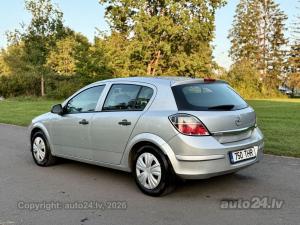 Pelēks Opel Astra 2010 Tartu, ar dzinēja tilpumu 1.40 L un nobraukumu 65 tūkst. km par 2990 €, foto 7 vietnē AUTOMOTO.COM.LV