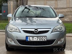 Pelēks Opel Astra 2010 Jelgava, ar dzinēja tilpumu 1.70 L un nobraukumu 290 tūkst. km par 2700 €, foto 1 vietnē AUTOMOTO.COM.LV