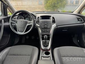 Grey Opel Astra 2010 in Jelgava, with an engine capacity of 1.70 L and mileage of 290 thousand km for 2700 €, photo 12 on AUTOMOTO.COM.LV