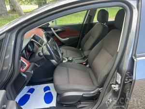 Grey Opel Astra 2010 in Cesis, with an engine capacity of 1.40 L and mileage of 0 thousand km for 4000 €, photo 11 on AUTOMOTO.COM.LV