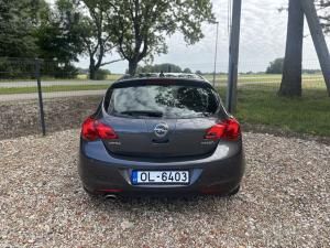 Grey Opel Astra 2010 in Cesis, with an engine capacity of 1.40 L and mileage of 0 thousand km for 4000 €, photo 20 on AUTOMOTO.COM.LV