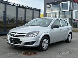 Pelēks Opel Astra 2010 Tallina, ar dzinēja tilpumu 1.40 L un nobraukumu 66 tūkst. km par 3990 €, foto  vietnē AUTOMOTO.COM.LV