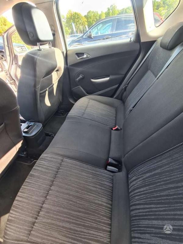 Pelēks Opel Astra 2010 Alīta, ar dzinēja tilpumu 1.60 L un nobraukumu 216 tūkst. km par 2500 €, foto 7 vietnē AUTOMOTO.COM.LV