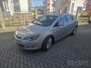 Серый Опель Астра 2010 в Рига, объемом двигателя 1.60 л и пробегом 181 тыс. км за 3800 €, фото  на AUTOMOTO.COM.LV
