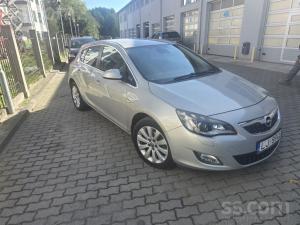Серый Опель Астра 2010 в Рига, объемом двигателя 1.60 л и пробегом 181 тыс. км за 3800 €, фото 3 на AUTOMOTO.COM.LV