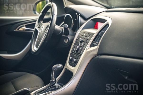 Pelēks Opel Astra 2010 Rīga, ar dzinēja tilpumu 1.60 L un nobraukumu 96 tūkst. km par 4990 €, foto 11 vietnē AUTOMOTO.COM.LV