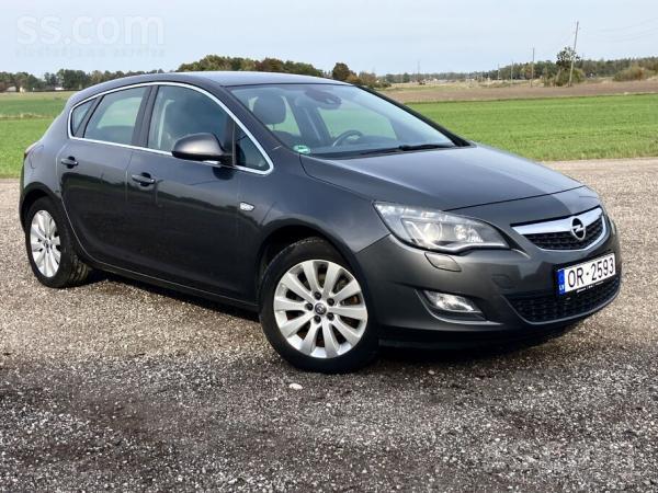 Pelēks Opel Astra 2010 Talsi, ar dzinēja tilpumu 2.00 L un nobraukumu 255 tūkst. km par 4999 €, foto 1 vietnē AUTOMOTO.COM.LV
