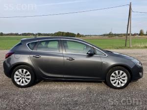 Pelēks Opel Astra 2010 Talsi, ar dzinēja tilpumu 2.00 L un nobraukumu 255 tūkst. km par 4999 €, foto 3 vietnē AUTOMOTO.COM.LV
