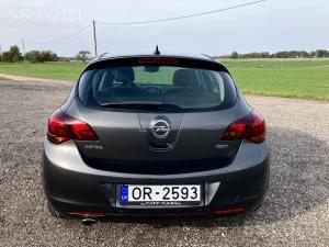 Pelēks Opel Astra 2010 Talsi, ar dzinēja tilpumu 2.00 L un nobraukumu 255 tūkst. km par 4999 €, foto 5 vietnē AUTOMOTO.COM.LV
