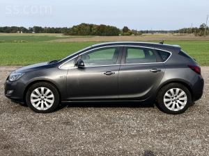 Pelēks Opel Astra 2010 Talsi, ar dzinēja tilpumu 2.00 L un nobraukumu 255 tūkst. km par 4999 €, foto 7 vietnē AUTOMOTO.COM.LV