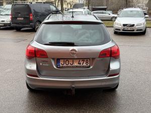 Grey Opel Astra 2011 in Vilnius, with an engine capacity of 1.70 L and mileage of 0 thousand km for 2700 €, photo 5 on AUTOMOTO.COM.LV