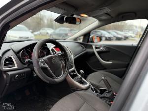 Grey Opel Astra 2011 in Vilnius, with an engine capacity of 1.70 L and mileage of 0 thousand km for 2700 €, photo 9 on AUTOMOTO.COM.LV