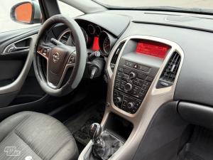 Grey Opel Astra 2011 in Vilnius, with an engine capacity of 1.70 L and mileage of 0 thousand km for 2700 €, photo 13 on AUTOMOTO.COM.LV