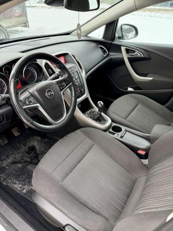 Pelēks Opel Astra 2011 Mažeikiai, ar dzinēja tilpumu 1.25 L un nobraukumu 216 tūkst. km par 3300 €, foto 7 vietnē AUTOMOTO.COM.LV